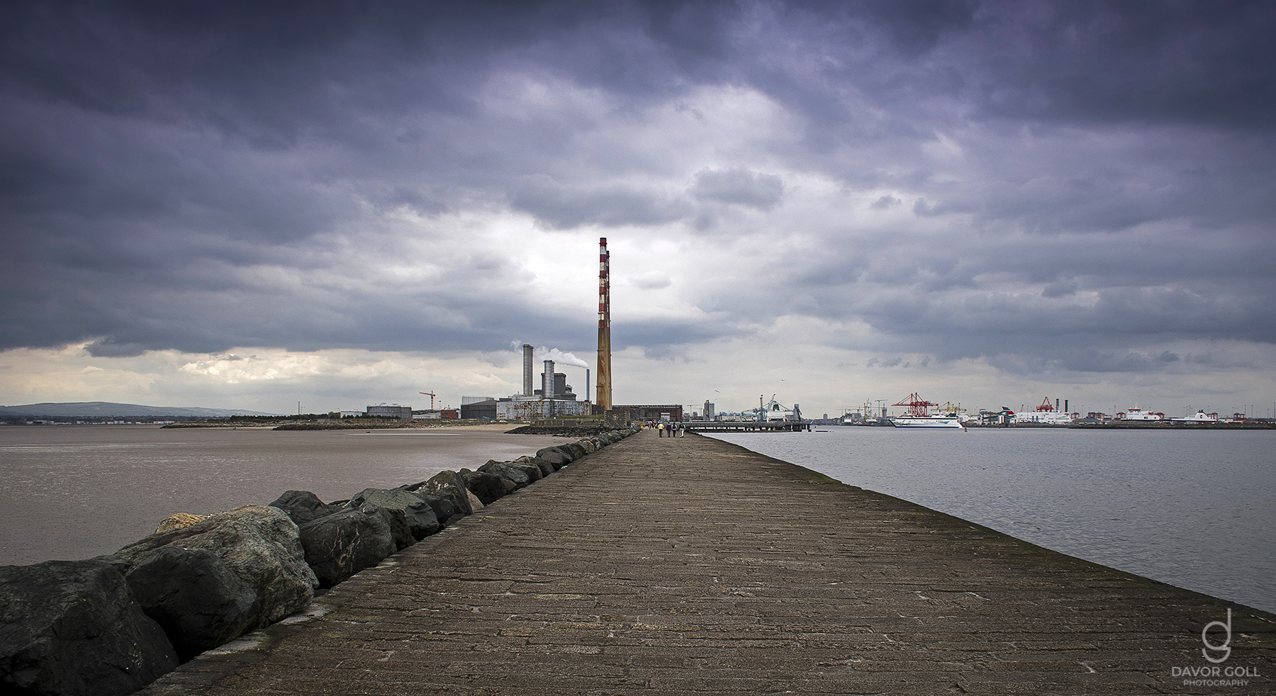 Poolbeg lighthouse – Davor Goll photography